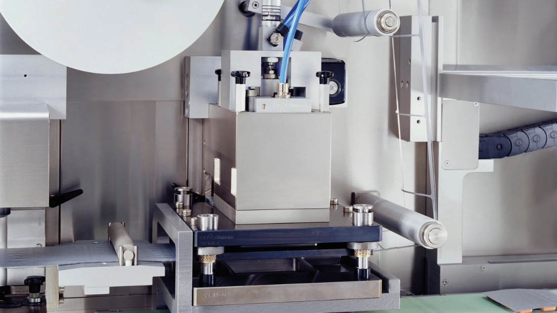 B 1240 | Precision in blister packaging