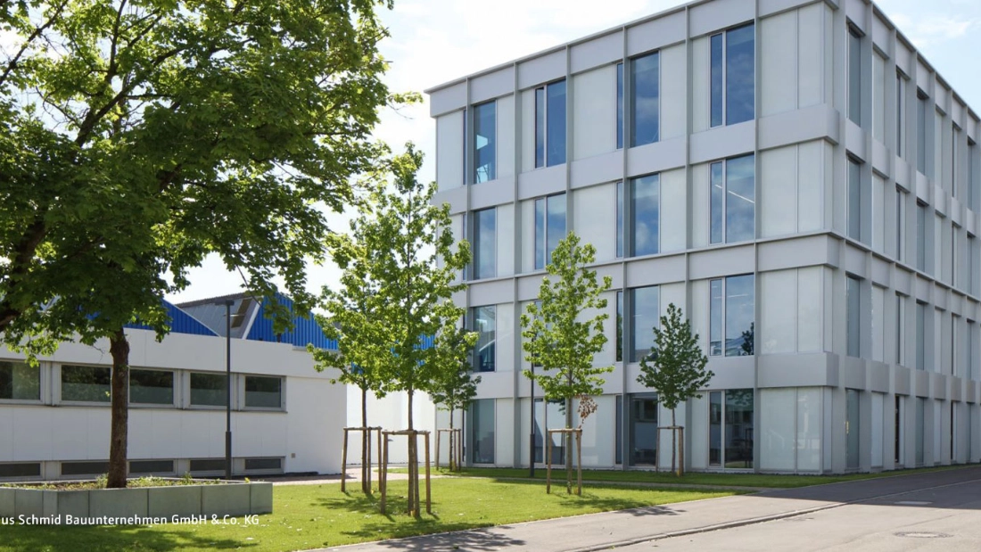 Uhlmann | 遍布全球