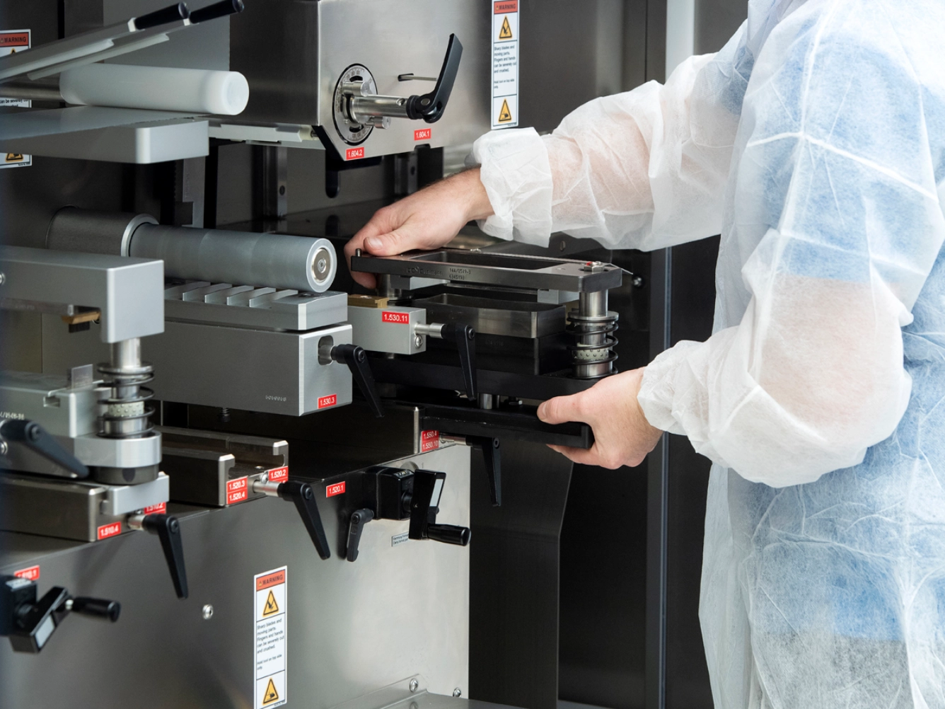 B 1440/B 1770 blister machines – Learning how to change formats